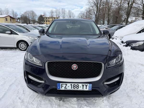 Blue Jaguar F-Pace 2017 in Taurage, with an engine capacity of 2.00 L and mileage of 171 thousand km for 11500 €, photo 3 on AUTOMOTO.COM.LV