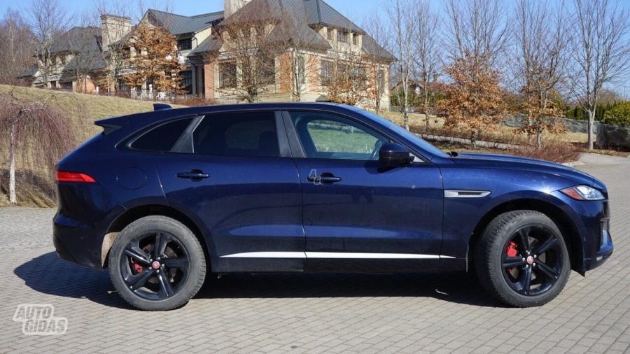 Blue Jaguar F-Pace 2017 in Vilnius, with an engine capacity of 3.00 L and mileage of 197 thousand km for 17900 €, photo 2 on AUTOMOTO.COM.LV