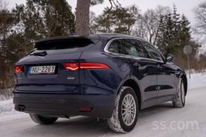 Zils Jaguar F-Pace 2017 Liepāja, ar dzinēja tilpumu 2.00 L un nobraukumu 118 tūkst. km par 16900 €, foto 4 vietnē AUTOMOTO.COM.LV