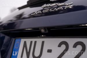 Zils Jaguar F-Pace 2017 Liepāja, ar dzinēja tilpumu 2.00 L un nobraukumu 118 tūkst. km par 16900 €, foto 11 vietnē AUTOMOTO.COM.LV