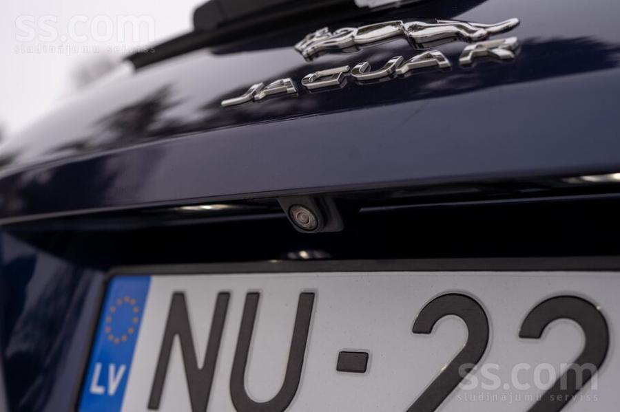 Zils Jaguar F-Pace 2017 Liepāja, ar dzinēja tilpumu 2.00 L un nobraukumu 118 tūkst. km par 16900 €, foto 11 vietnē AUTOMOTO.COM.LV