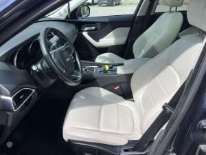 Blue Jaguar F-Pace 2017 in Taurage, with an engine capacity of 2.00 L and mileage of 175 thousand km for 13700 €, photo 18 on AUTOMOTO.COM.LV