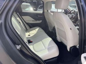 Blue Jaguar F-Pace 2017 in Taurage, with an engine capacity of 2.00 L and mileage of 175 thousand km for 13700 €, photo 26 on AUTOMOTO.COM.LV