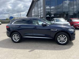 Blue Jaguar F-Pace 2017 in Taurage, with an engine capacity of 2.00 L and mileage of 175 thousand km for 13700 €, photo 28 on AUTOMOTO.COM.LV