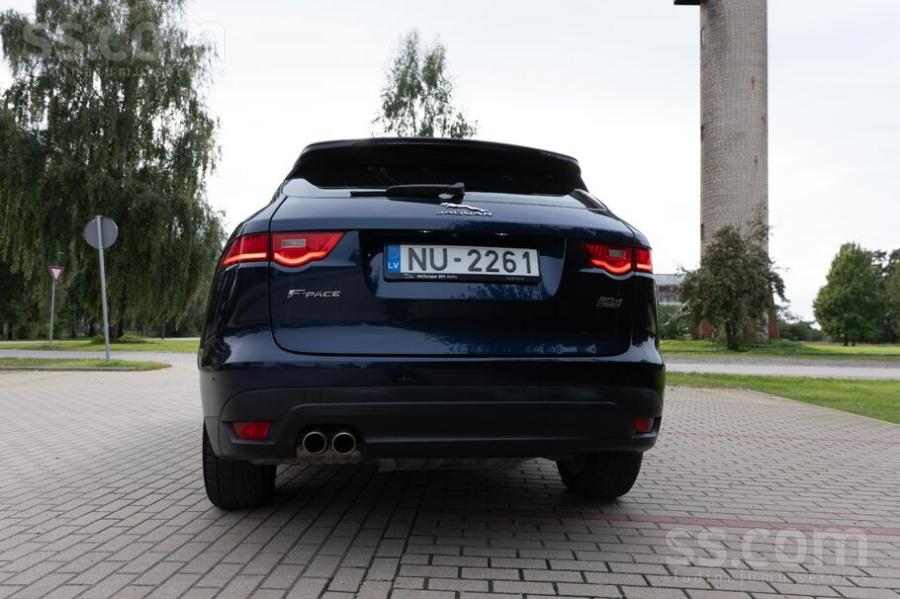 Blue Jaguar F-Pace 2017 in Liepaja, with an engine capacity of 2.00 L and mileage of 127 thousand km for 15500 €, photo 3 on AUTOMOTO.COM.LV