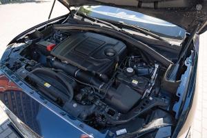Blue Jaguar F-Pace 2018 in Klaipeda, with an engine capacity of 2.00 L and mileage of 119 thousand km for 21000 €, photo 35 on AUTOMOTO.COM.LV