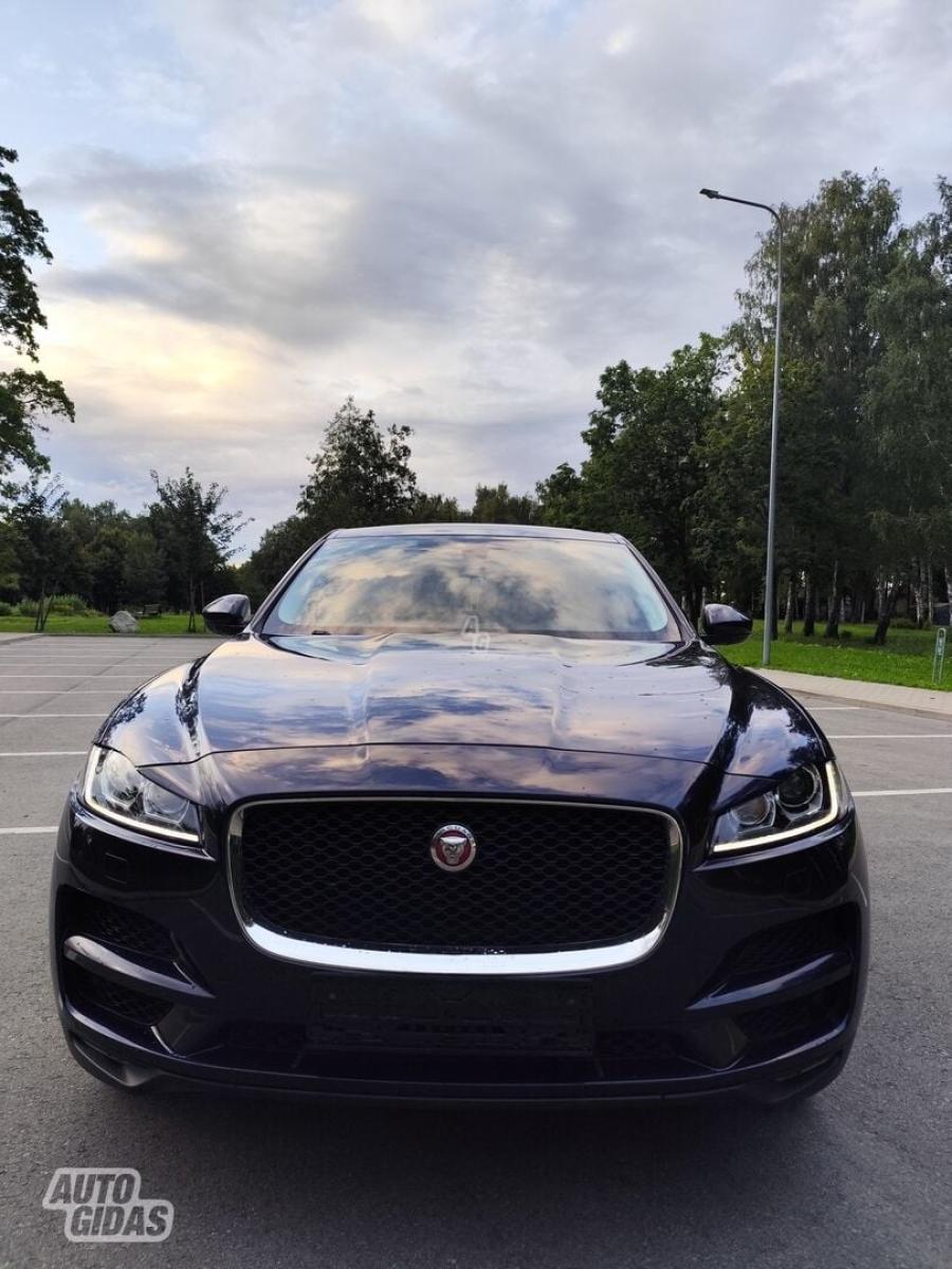 Blue Jaguar F-Pace 2018 in Siauliai, with an engine capacity of 2.00 L and mileage of 140 thousand km for 13000 €, photo 3 on AUTOMOTO.COM.LV