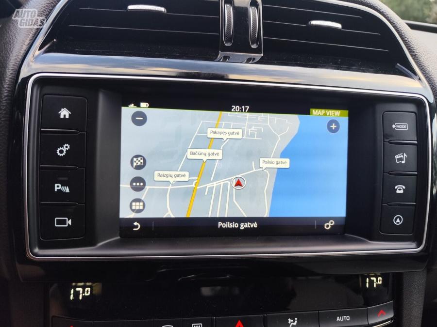Blue Jaguar F-Pace 2018 in Siauliai, with an engine capacity of 2.00 L and mileage of 140 thousand km for 13000 €, photo 13 on AUTOMOTO.COM.LV