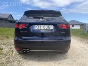 Blue Jaguar F-Pace 2018 in Riga, with an engine capacity of 2.00 L and mileage of 184 thousand km for 15000 €, photo 5 on AUTOMOTO.COM.LV