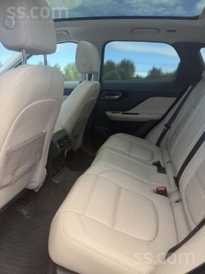 Blue Jaguar F-Pace 2018 in Riga, with an engine capacity of 2.00 L and mileage of 184 thousand km for 15000 €, photo 10 on AUTOMOTO.COM.LV
