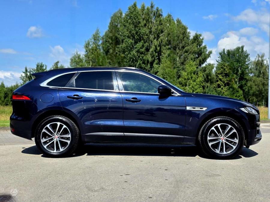 Синий Ягуар Ф-Пейс 2019 в Таураге, объемом двигателя 2.00 л и пробегом 120 тыс. км за 13500 €, фото 5 на AUTOMOTO.COM.LV