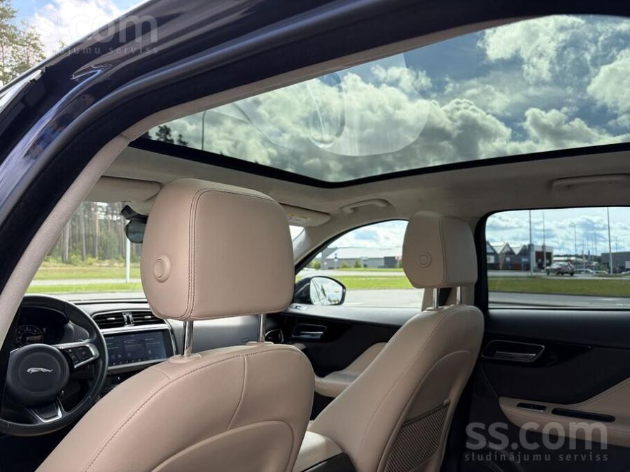 Blue Jaguar F-Pace 2019 in Riga, with an engine capacity of 2.00 L and mileage of 60 thousand km for 18500 €, photo 6 on AUTOMOTO.COM.LV