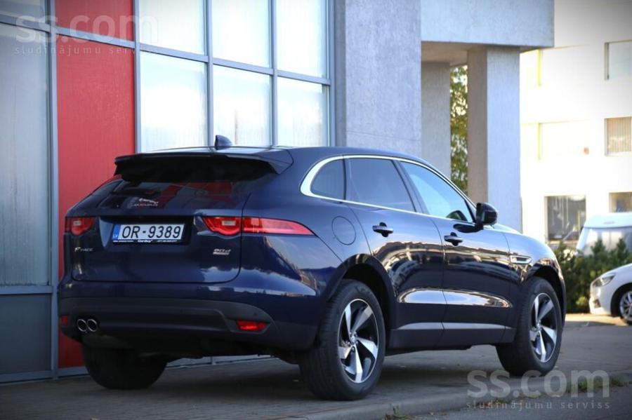 Zils Jaguar F-Pace 2019 Rīga, ar dzinēja tilpumu 2.00 L un nobraukumu 60 tūkst. km par 18995 €, foto 7 vietnē AUTOMOTO.COM.LV