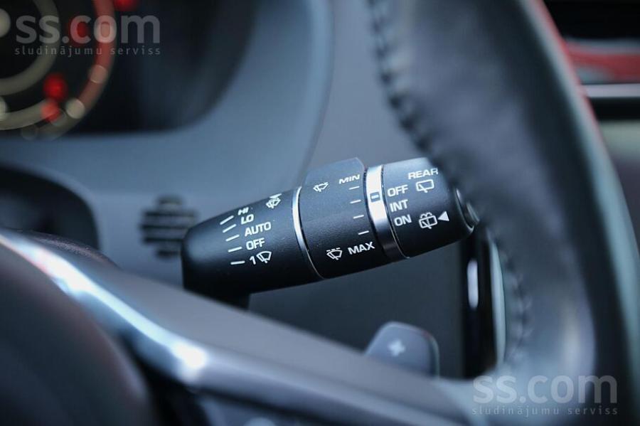 Zils Jaguar F-Pace 2019 Rīga, ar dzinēja tilpumu 2.00 L un nobraukumu 60 tūkst. km par 18995 €, foto 21 vietnē AUTOMOTO.COM.LV