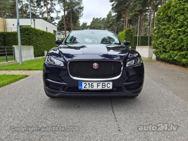 Blue Jaguar F-Pace 2020 in Tallinn, with an engine capacity of 2.00 L and mileage of 82 thousand km for 19750 €, photo 2 on AUTOMOTO.COM.LV