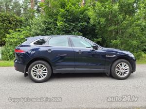 Zils Jaguar F-Pace 2020 Tallina, ar dzinēja tilpumu 2.00 L un nobraukumu 82 tūkst. km par 19750 €, foto 4 vietnē AUTOMOTO.COM.LV