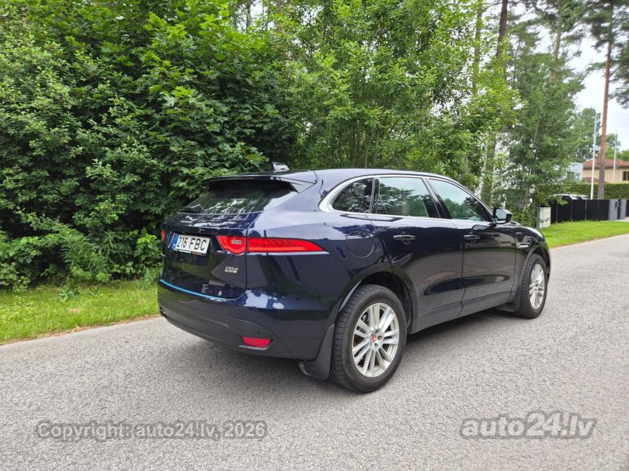 Zils Jaguar F-Pace 2020 Tallina, ar dzinēja tilpumu 2.00 L un nobraukumu 82 tūkst. km par 19750 €, foto 5 vietnē AUTOMOTO.COM.LV