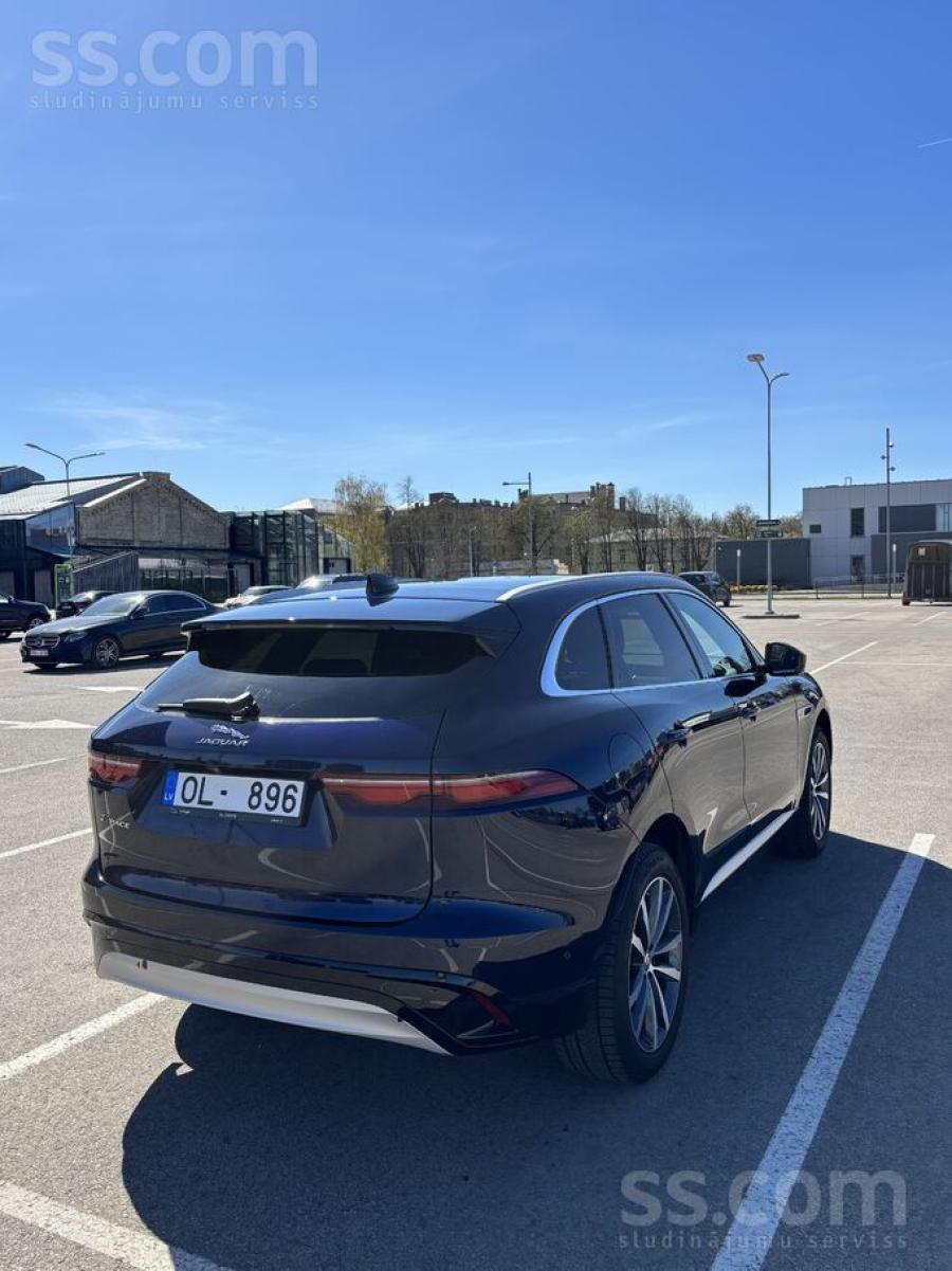 Zils Jaguar F-Pace 2021 Rīga, ar dzinēja tilpumu 2.00 L un nobraukumu 83 tūkst. km par 27500 €, foto 6 vietnē AUTOMOTO.COM.LV