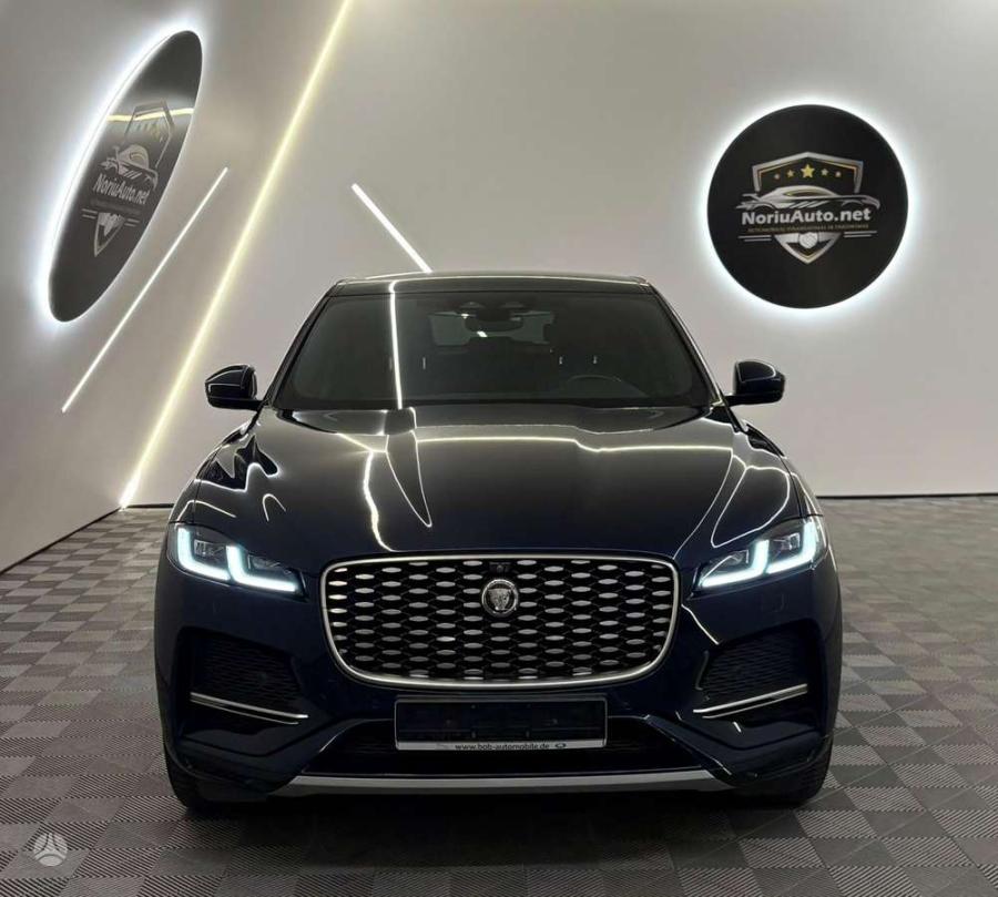 Blue Jaguar F-Pace 2021 in Marijampole, with an engine capacity of 2.00 L and mileage of 223 thousand km for 23999 €, photo 12 on AUTOMOTO.COM.LV