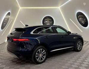 Blue Jaguar F-Pace 2021 in Marijampole, with an engine capacity of 2.00 L and mileage of 223 thousand km for 23999 €, photo 16 on AUTOMOTO.COM.LV