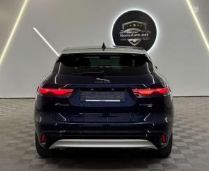Blue Jaguar F-Pace 2021 in Marijampole, with an engine capacity of 2.00 L and mileage of 223 thousand km for 23999 €, photo 37 on AUTOMOTO.COM.LV