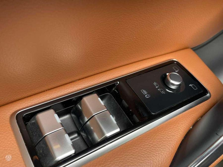 Zils Jaguar F-Pace 2022 Viļņa, ar dzinēja tilpumu 2.00 L un nobraukumu 83 tūkst. km par 34900 €, foto 19 vietnē AUTOMOTO.COM.LV
