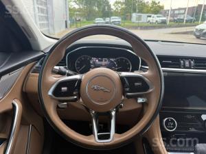 Zils Jaguar F-Pace 2022 Rīga, ar dzinēja tilpumu 2.00 L un nobraukumu 95 tūkst. km par 28900 €, foto 9 vietnē AUTOMOTO.COM.LV
