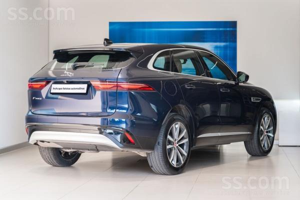 Zils Jaguar F-Pace 2022 Rīga, ar dzinēja tilpumu 2.00 L un nobraukumu 69 tūkst. km par 27990 €, foto 5 vietnē AUTOMOTO.COM.LV