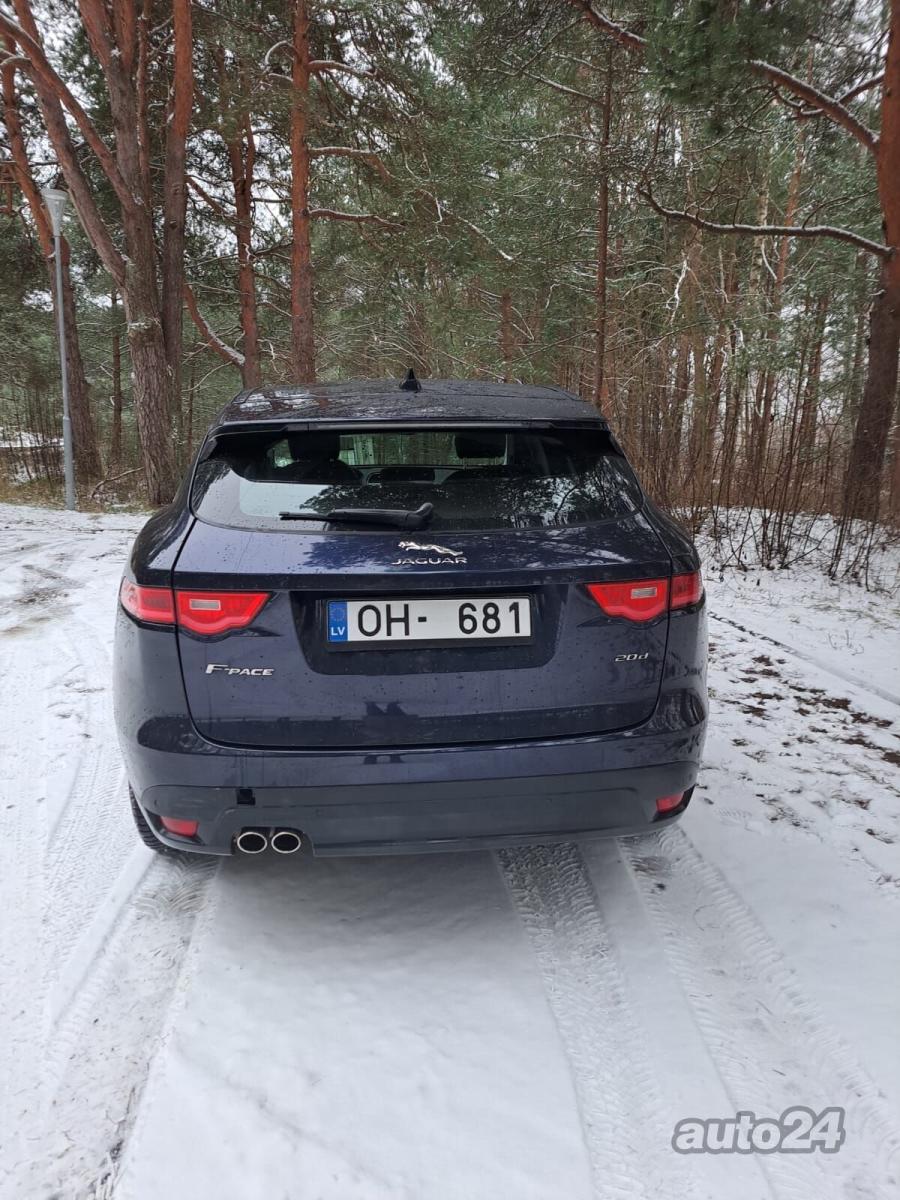 Zils Jaguar F-Pace 2017 Rīga, ar dzinēja tilpumu 2.00 L un nobraukumu 154 tūkst. km par 15000 €, foto 2 vietnē AUTOMOTO.COM.LV