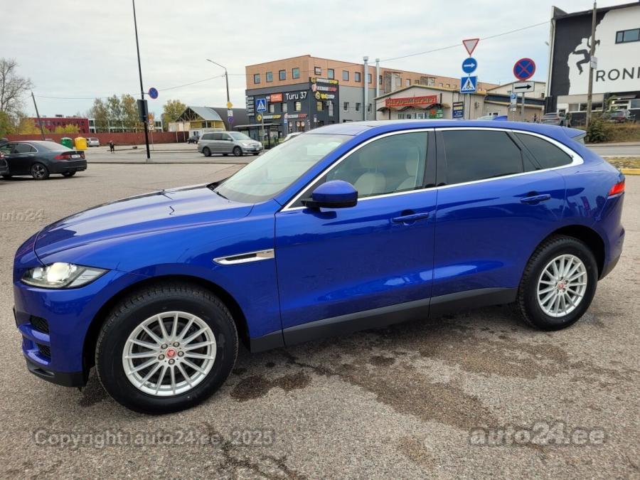 Zils Jaguar F-Pace 2018 Tartu, ar dzinēja tilpumu 2.00 L un nobraukumu 171 tūkst. km par 18990 €, foto 2 vietnē AUTOMOTO.COM.LV