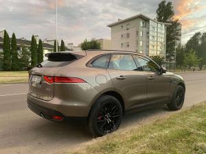 Brown Jaguar F-Pace 2016 in Vilnius, with an engine capacity of 3.00 L and mileage of 83 thousand km for 22999 €, photo 6 on AUTOMOTO.COM.LV
