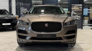 Brown Jaguar F-Pace 2016 in Riga, with an engine capacity of 2.00 L and mileage of 115 thousand km for 12500 €, photo 4 on AUTOMOTO.COM.LV