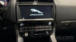 Brown Jaguar F-Pace 2016 in Riga, with an engine capacity of 2.00 L and mileage of 115 thousand km for 12500 €, photo 14 on AUTOMOTO.COM.LV