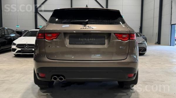 Brown Jaguar F-Pace 2016 in Riga, with an engine capacity of 2.00 L and mileage of 115 thousand km for 12500 €, photo 5 on AUTOMOTO.COM.LV