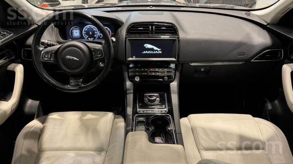 Brown Jaguar F-Pace 2016 in Riga, with an engine capacity of 2.00 L and mileage of 115 thousand km for 12500 €, photo 11 on AUTOMOTO.COM.LV