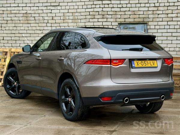 Brūns Jaguar F-Pace 2017 Jelgava, ar dzinēja tilpumu 3.00 L un nobraukumu 167 tūkst. km par 21900 €, foto 3 vietnē AUTOMOTO.COM.LV