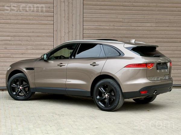 Brūns Jaguar F-Pace 2017 Jelgava, ar dzinēja tilpumu 3.00 L un nobraukumu 167 tūkst. km par 19990 €, foto 10 vietnē AUTOMOTO.COM.LV