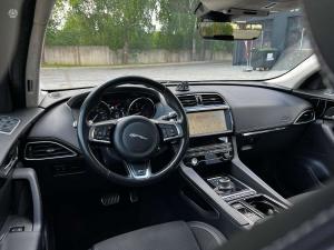 Brown Jaguar F-Pace 2019 in Siauliai, with an engine capacity of 2.00 L and mileage of 194 thousand km for 16800 €, photo 10 on AUTOMOTO.COM.LV