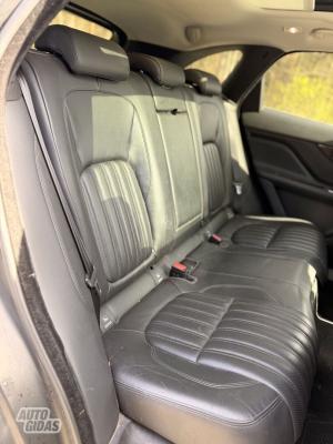 Jaguar F-Pace 2016 in Vilnius, with an engine capacity of 2.00 L and mileage of 193 thousand km for 8450 €, photo 18 on AUTOMOTO.COM.LV