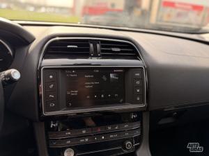 Jaguar F-Pace 2016 in Vilnius, with an engine capacity of 2.00 L and mileage of 193 thousand km for 8450 €, photo 24 on AUTOMOTO.COM.LV