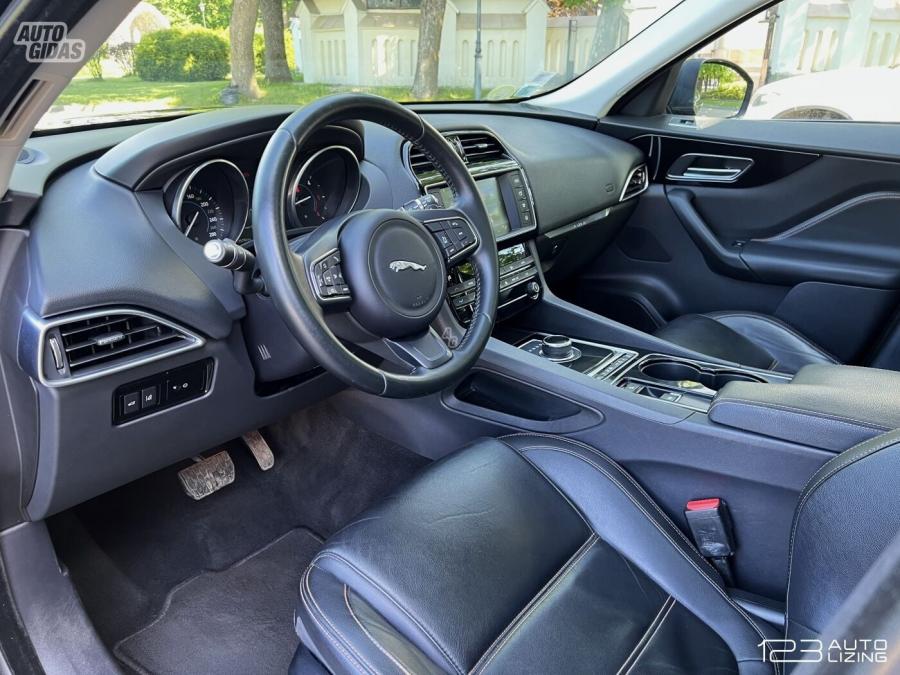 Jaguar F-Pace 2016 Tauragė, ar dzinēja tilpumu 2.00 L un nobraukumu 115 tūkst. km par 10600 €, foto 13 vietnē AUTOMOTO.COM.LV