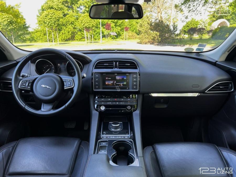 Jaguar F-Pace 2016 Tauragė, ar dzinēja tilpumu 2.00 L un nobraukumu 115 tūkst. km par 10600 €, foto 16 vietnē AUTOMOTO.COM.LV
