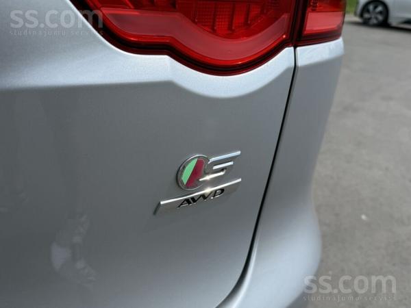 Jaguar F-Pace 2016 in Riga, with an engine capacity of 3.00 L and mileage of 0 thousand km for 15250 €, photo 10 on AUTOMOTO.COM.LV