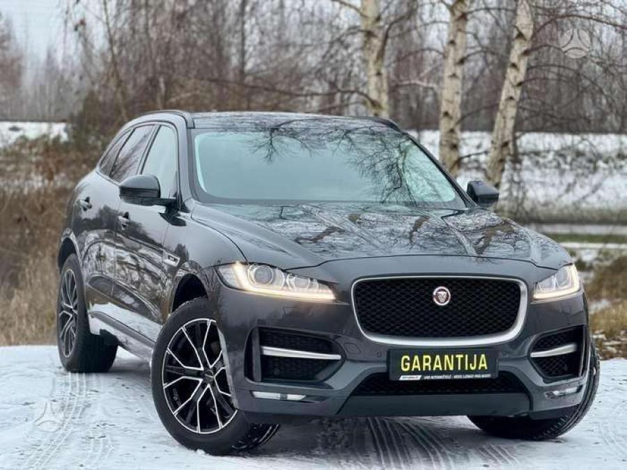 Jaguar F-Pace 2017 Šauļi, ar dzinēja tilpumu 2.00 L un nobraukumu 137 tūkst. km par 16750 €, foto 1 vietnē AUTOMOTO.COM.LV