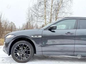 Jaguar F-Pace 2017 Šauļi, ar dzinēja tilpumu 2.00 L un nobraukumu 137 tūkst. km par 16750 €, foto 11 vietnē AUTOMOTO.COM.LV