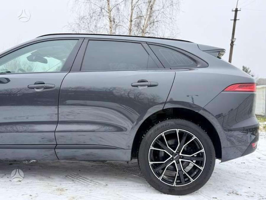 Jaguar F-Pace 2017 Šauļi, ar dzinēja tilpumu 2.00 L un nobraukumu 137 tūkst. km par 16750 €, foto 12 vietnē AUTOMOTO.COM.LV