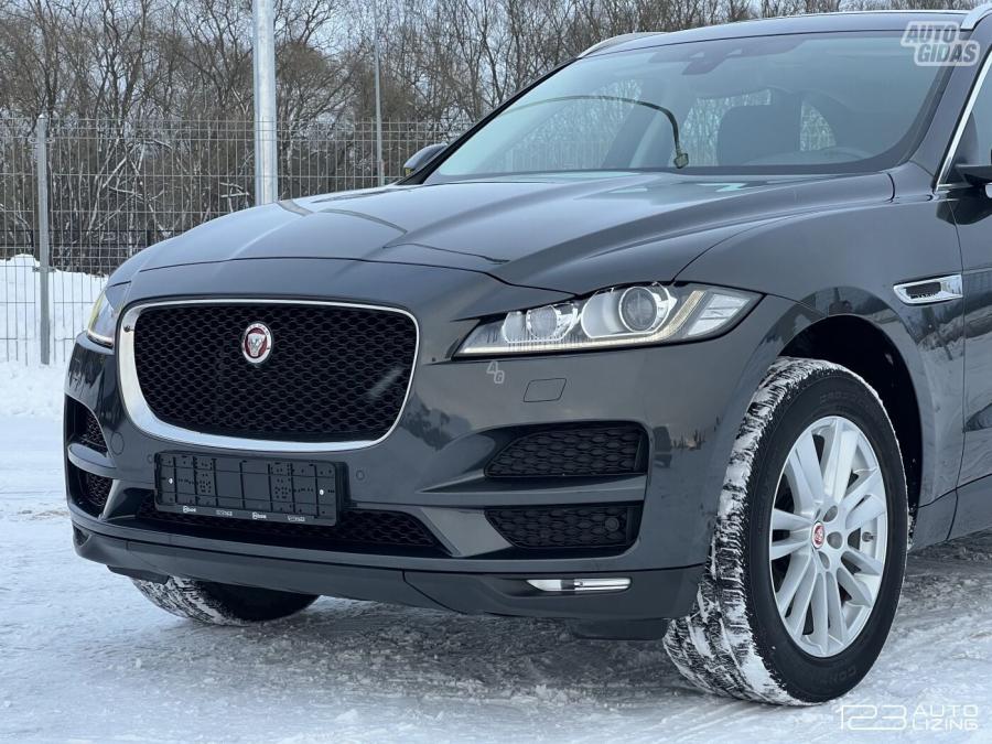 Jaguar F-Pace 2017 in Taurage, with an engine capacity of 2.00 L and mileage of 112 thousand km for 13200 €, photo 2 on AUTOMOTO.COM.LV