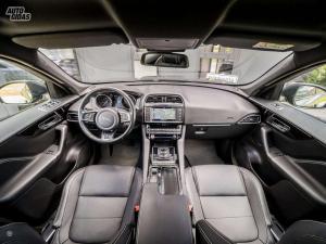 Jaguar F-Pace 2017 Marijampole, ar dzinēja tilpumu 2.00 L un nobraukumu 183 tūkst. km par 13650 €, foto 14 vietnē AUTOMOTO.COM.LV
