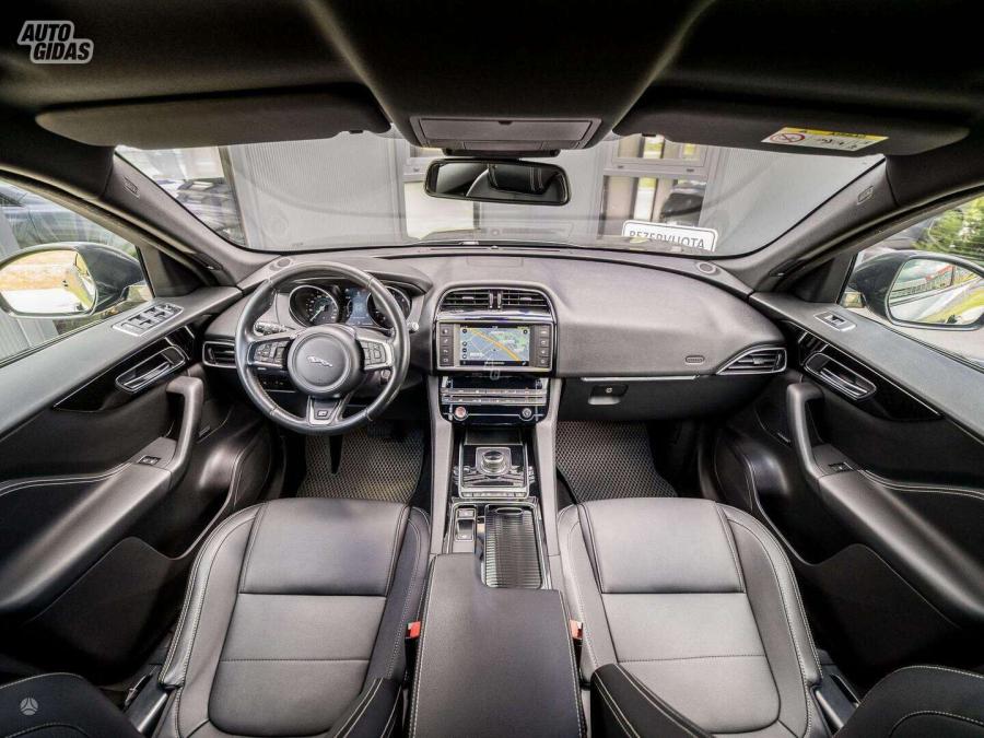 Jaguar F-Pace 2017 Marijampole, ar dzinēja tilpumu 2.00 L un nobraukumu 183 tūkst. km par 13650 €, foto 14 vietnē AUTOMOTO.COM.LV