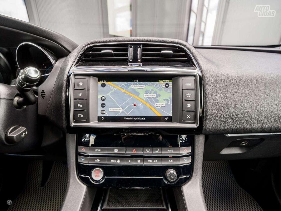 Jaguar F-Pace 2017 Marijampole, ar dzinēja tilpumu 2.00 L un nobraukumu 183 tūkst. km par 13650 €, foto 18 vietnē AUTOMOTO.COM.LV